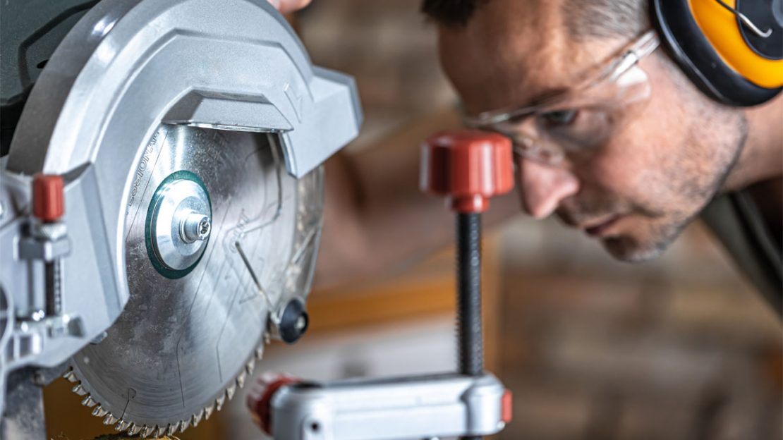 What is a Miter Saw? Timber Woodworking